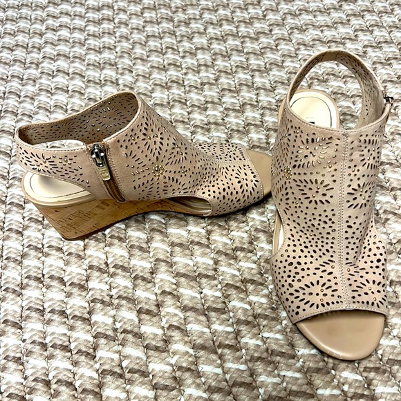 Alex Marie | Shoes | Euc Alex Marie Sandals With Cork Wedges And A ...